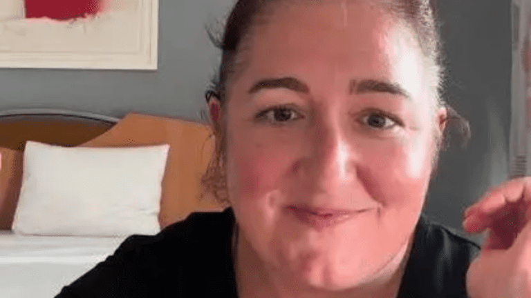 Conheça Courtney Henning Novak, TikToker que viralizou com Machado de ...